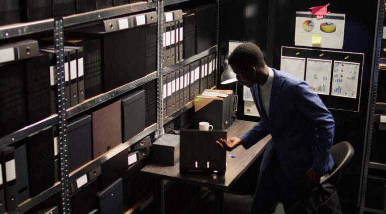 Step-by-Step Guide: Building a Data Warehouse from Scratch